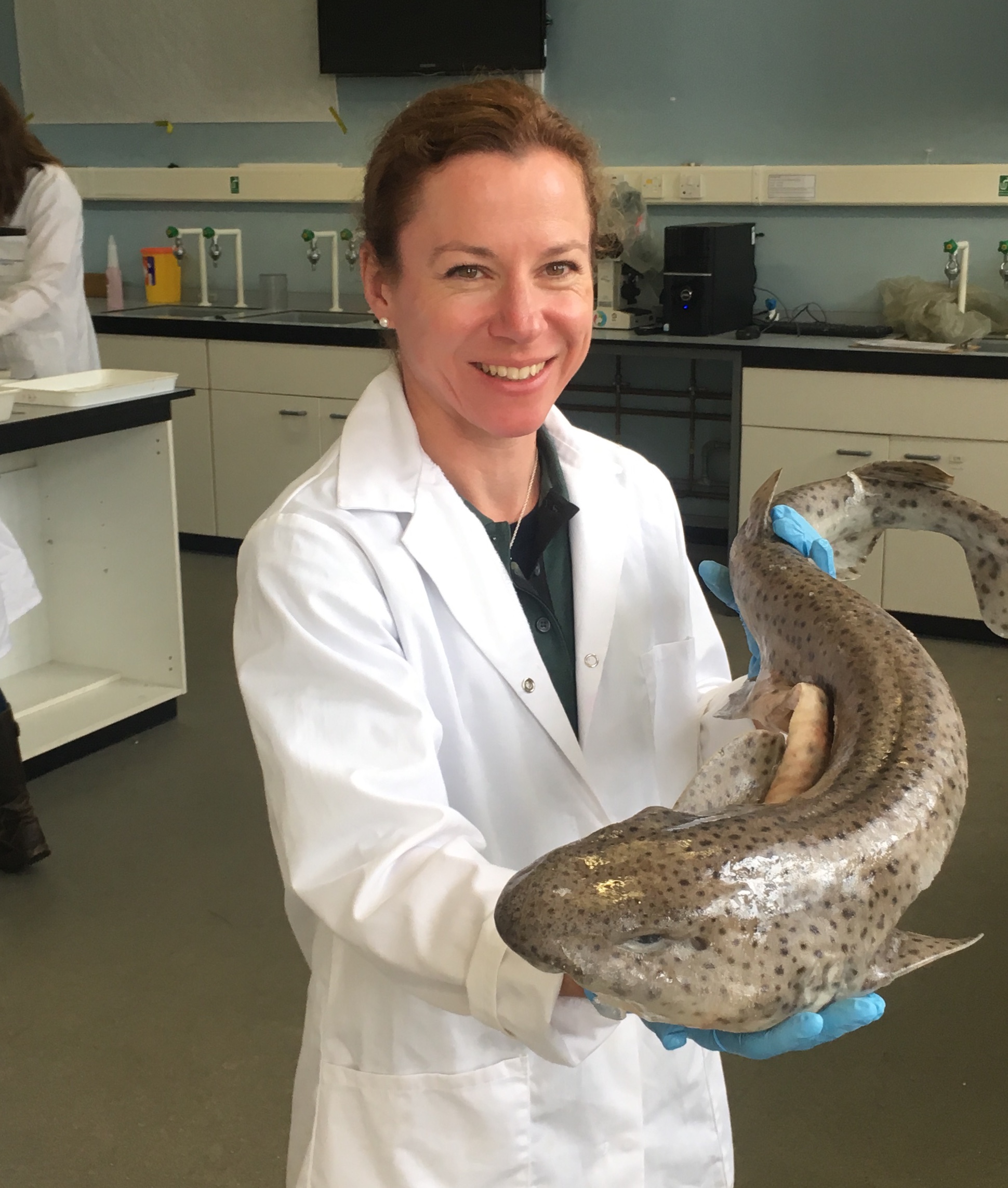 Women in science sharing their enthusiasm with the next generation ...